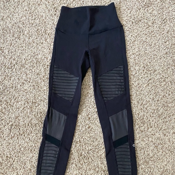 ALO Yoga | Pants & Jumpsuits | Alo Moto Leggings | Poshmark